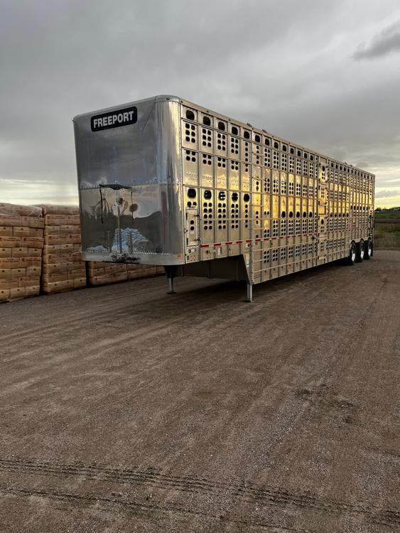 Livestock Network | Cattle Trailers For Sale | Cattle Trucking Jobs ...