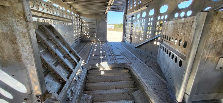 Livestock Network | Cattle Trailers For Sale | Cattle Trucking Jobs ...