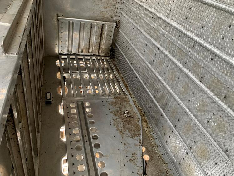 Livestock Network | Cattle Trailers For Sale | Cattle Trucking Jobs ...