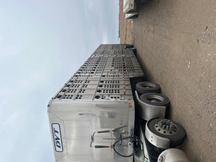Livestock Network | Cattle Trailers For Sale | Cattle Trucking Jobs ...
